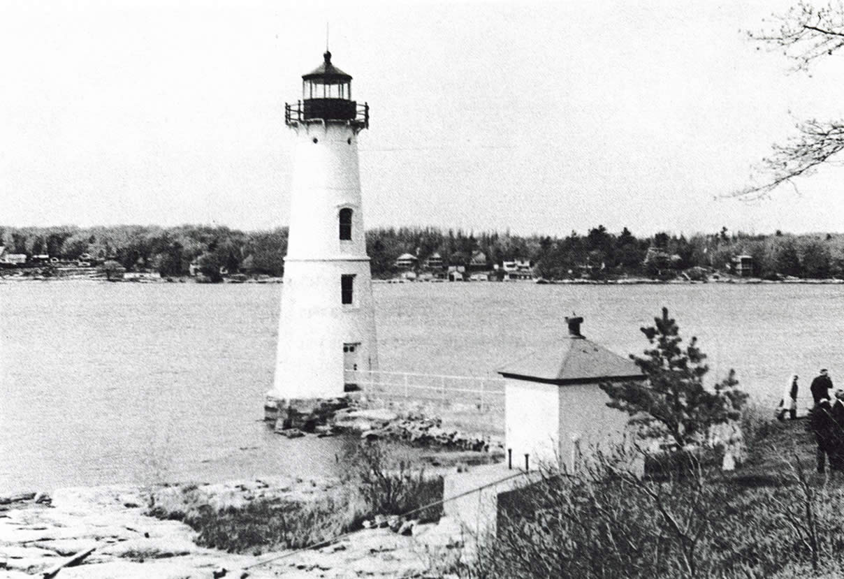 George C. MacKenzie's 1970 Rock Island Lighthouse Photos
